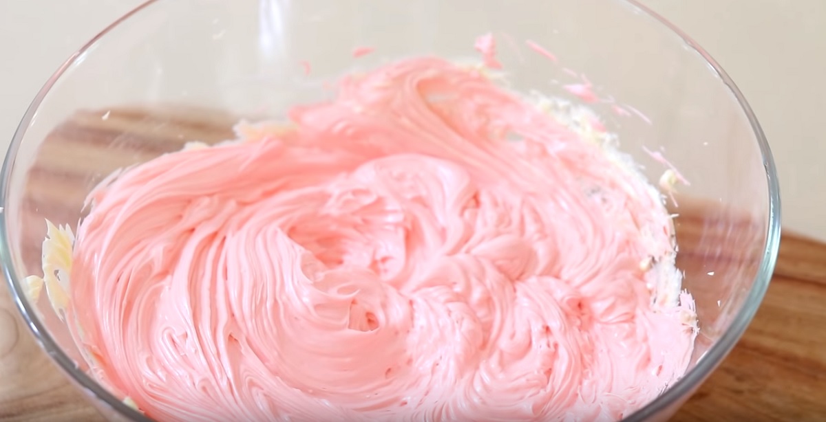 Szwajcarski krem marshmallow z masłem - puszysty i pyszny!